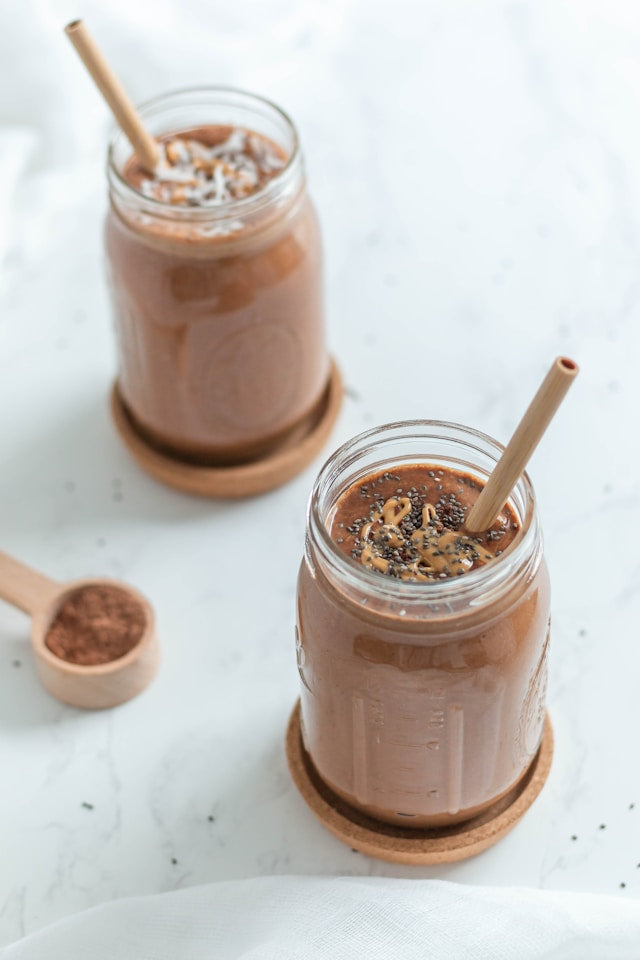 Why Is Everyone Talking About Chocolate Bone Broth Protein? – Savvy USA